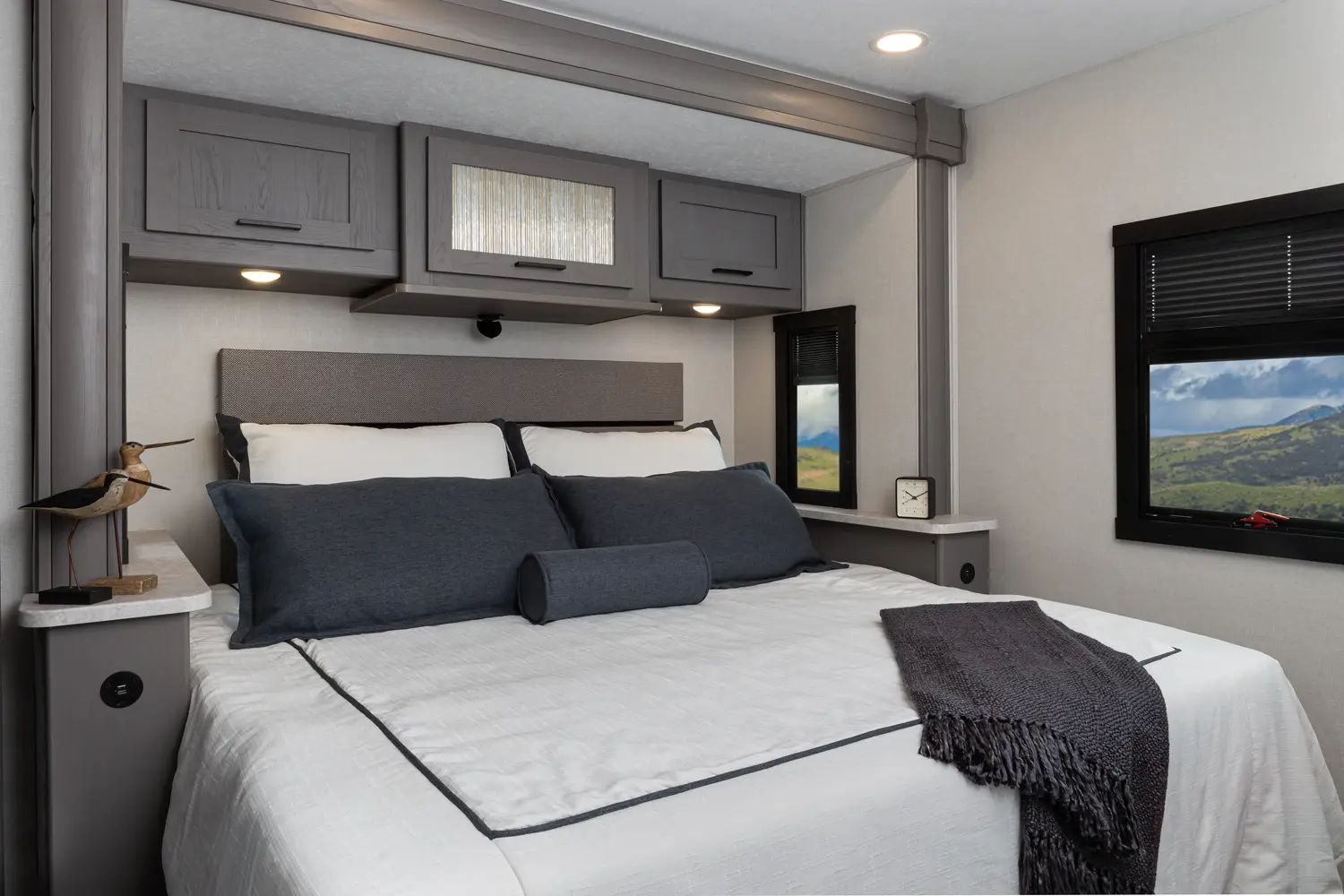 2026 Pursuit 31ES Floorplan - Coachmen RV