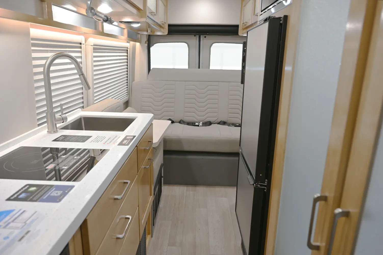 2026 Beyond 22C Floorplan - Coachmen RV