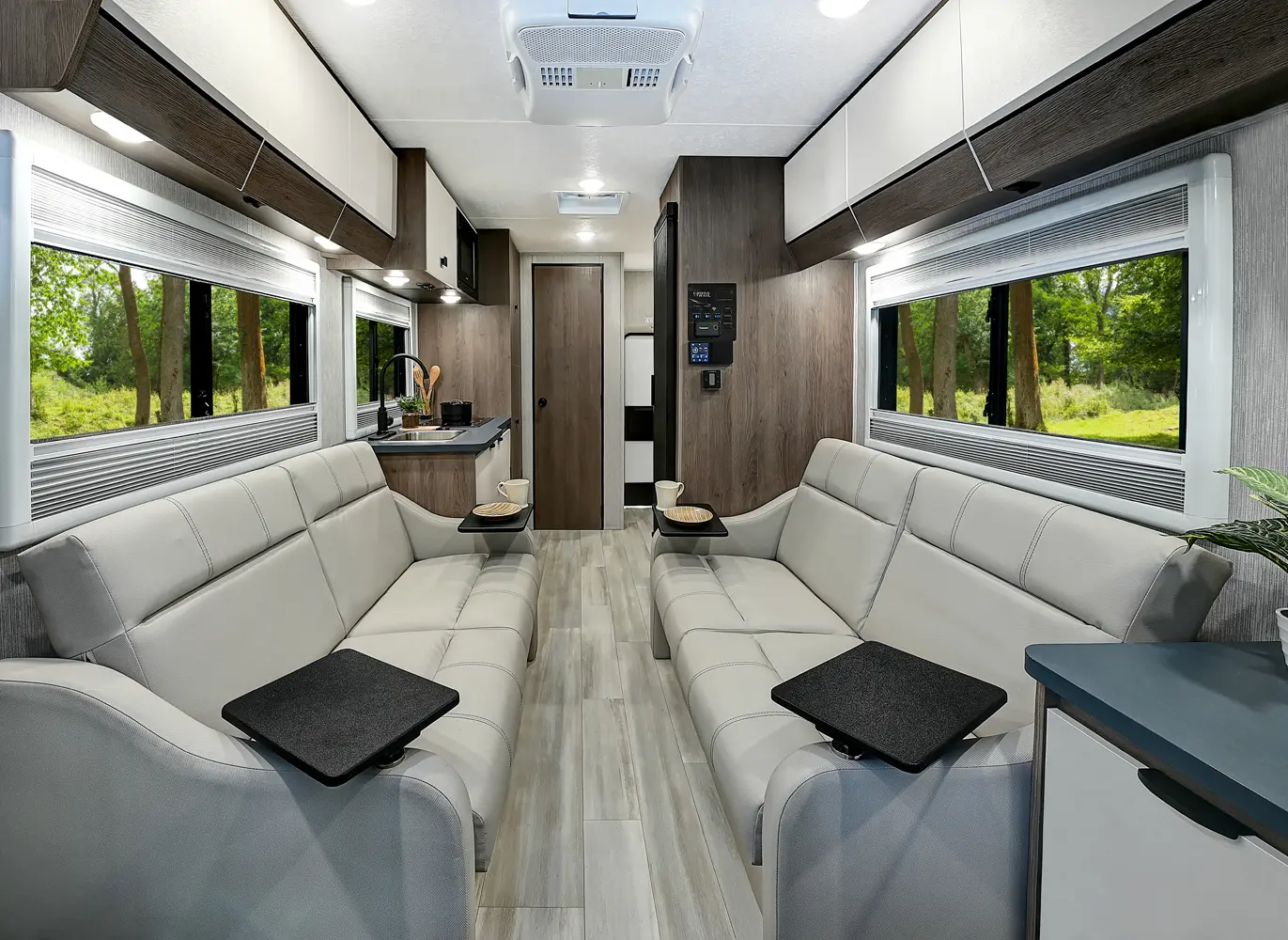 Cross Trail Class C Motorhomes - Coachmen RV
