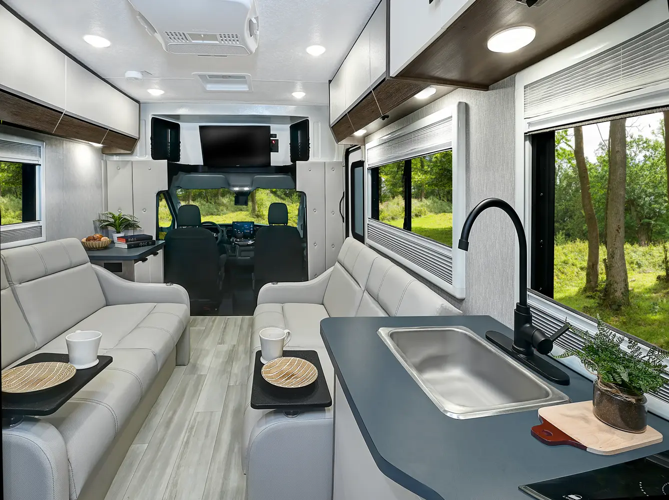 Cross Trail Class C Motorhomes - Coachmen RV