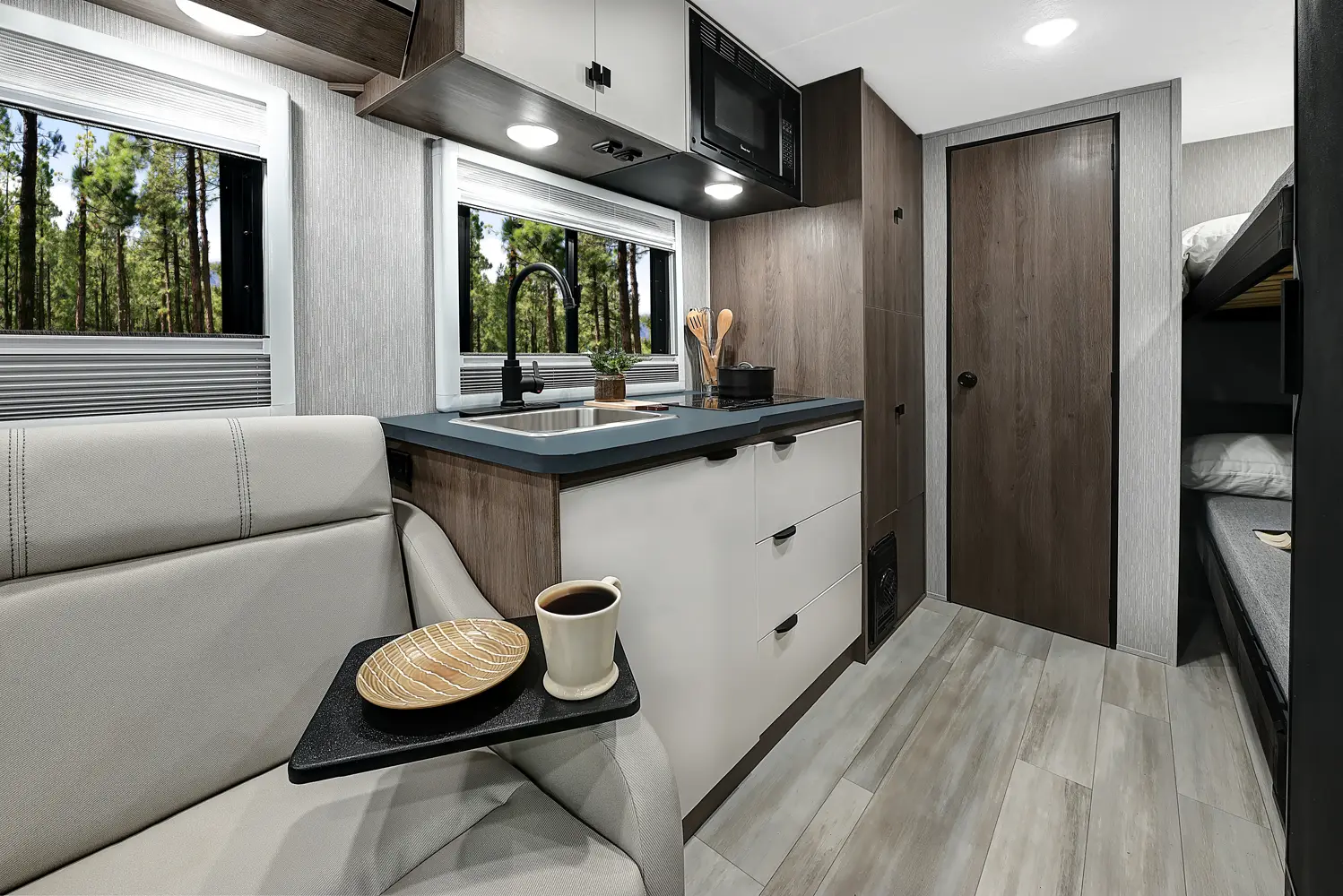 Cross Trail Class C Motorhomes - Coachmen RV