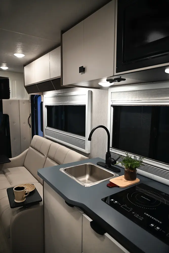 Cross Trail Class C Motorhomes - Coachmen RV