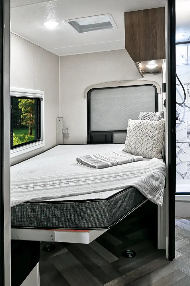 Cross Trail Class C Motorhomes - Coachmen RV