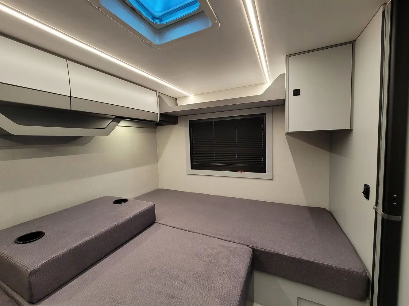 2026 Euro 25LE Floorplan - Coachmen RV