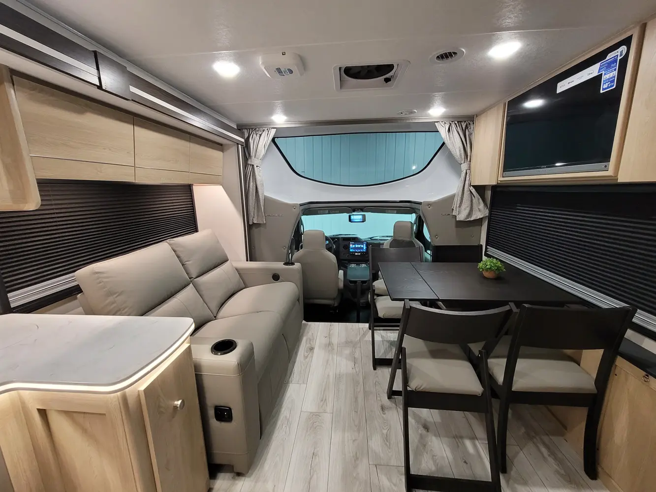 2025 Concord 321DS Floorplan - Coachmen RV