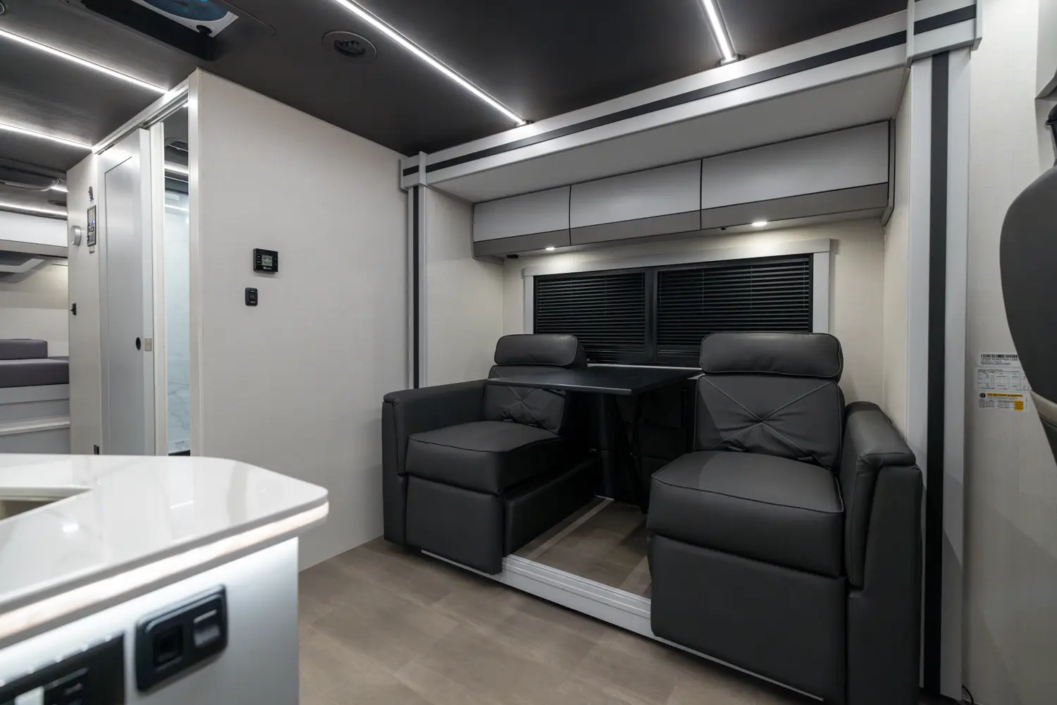 2026 Euro 25TB Floorplan - Coachmen RV