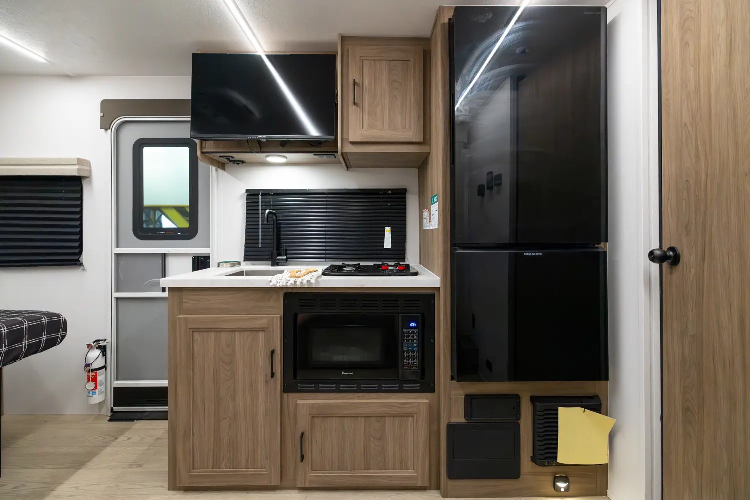 Freedom Express Select Travel Trailers - Coachmen RV