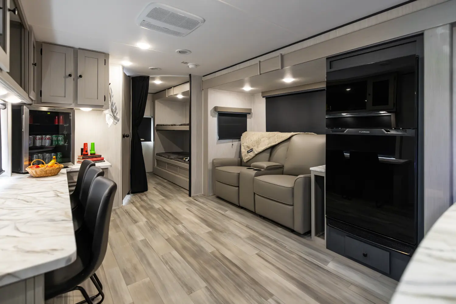 Apex Ultra-Lite Travel Trailers - Coachmen RV