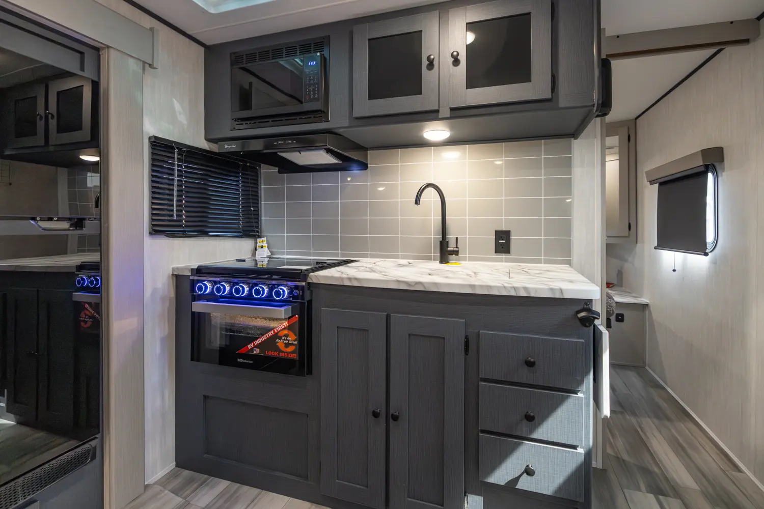 Apex Ultra-Lite Travel Trailers - Coachmen RV