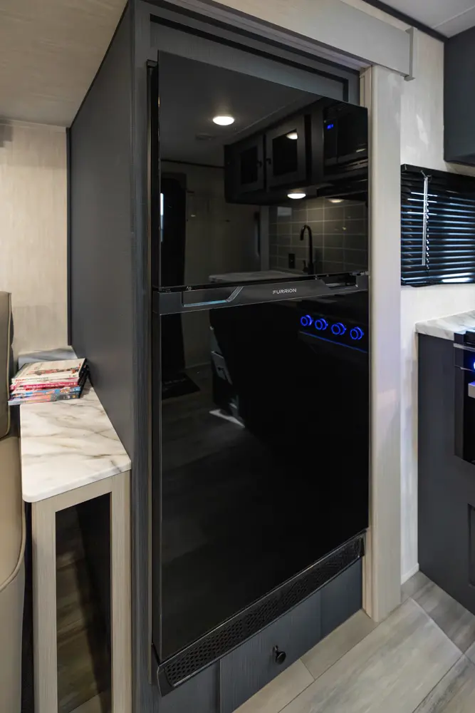 Apex Ultra-Lite Travel Trailers - Coachmen RV