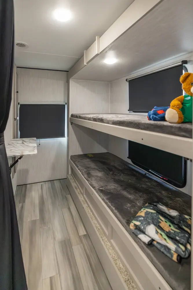 Apex Ultra-Lite Travel Trailers - Coachmen RV