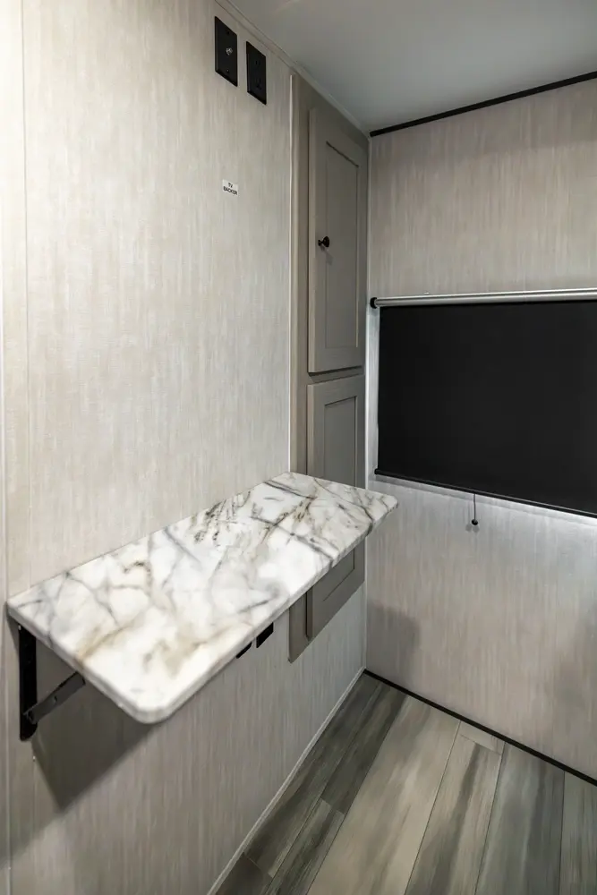 Apex Ultra-Lite Travel Trailers - Coachmen RV