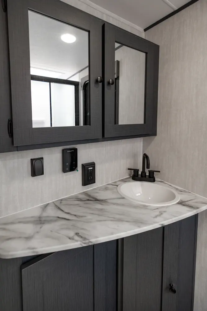 Apex Ultra-Lite Travel Trailers - Coachmen RV