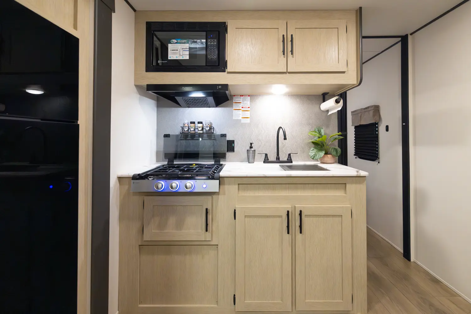 Shasta I-5 Edition & Compact Travel Trailers - Coachmen RV